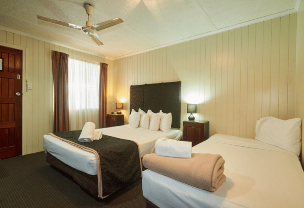4-Star Accomodation in Mackay | Country Plaza Motor Inn | Book Online